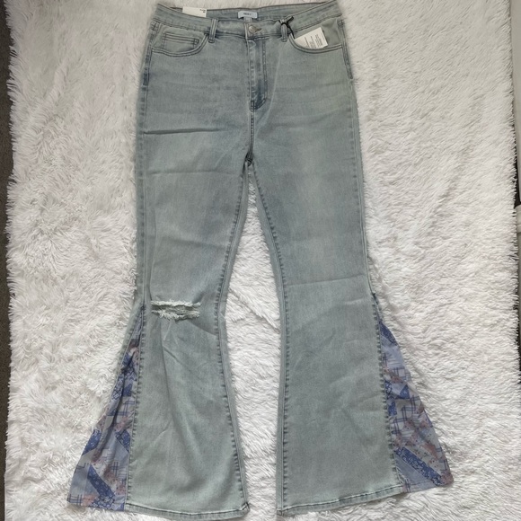 Bell Bottom Jeans Forever 21